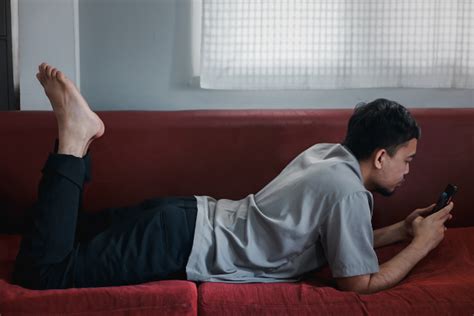 Konsumen Video Call Sex Dapat Dipidana Simak Sanksinya Perqara