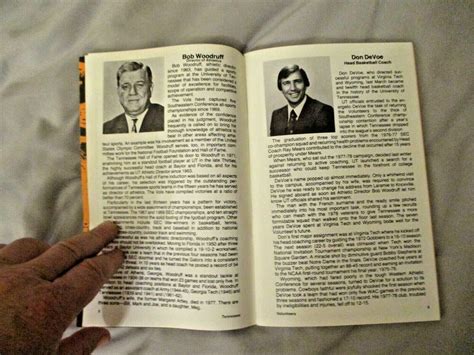 197879 Tennessee Basketball Media Guide Yearbook Don Devoe 1979 Reggie