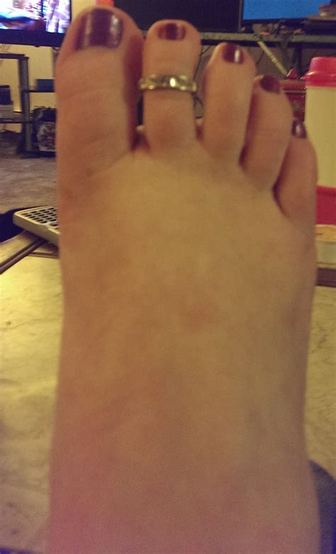 Toe Ring R Feetpics