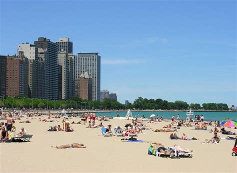 Chicago Beaches It Sounds Simple And It Is A Walk On The Beach In