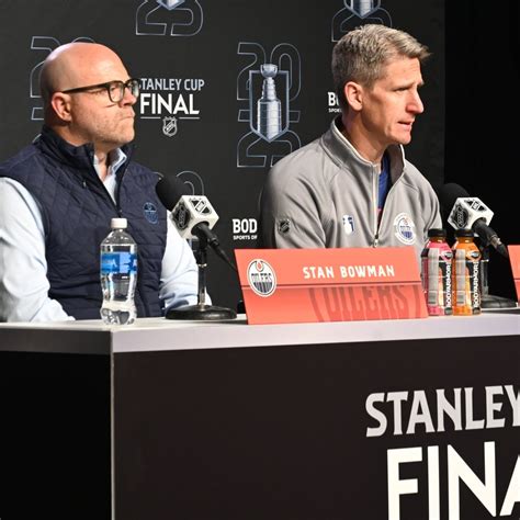 Stan Bowman Should Be Ashamed Of Himself For Not Getting A Real Goalie
