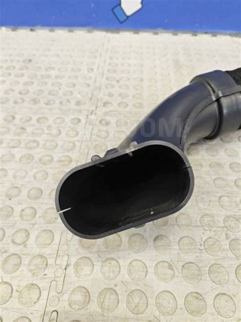Купить Патрубок воздушного фильтра Renault Sandero Stepway 2 165553524R ...