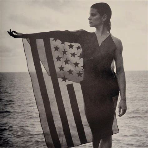 Lady Lisa Lyon Signed First Edition Robert Mapplethorpe Bruce Chatwin