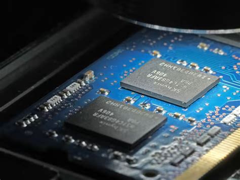 Jepang Berlakukan Larangan Ekspor Microchip Bikin China Berang Tagar