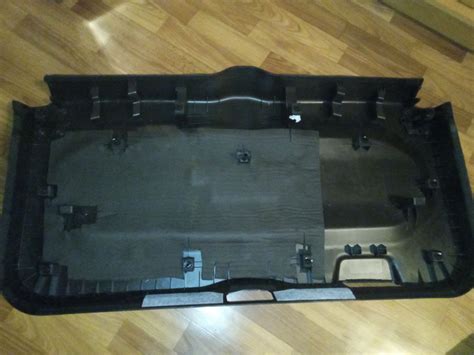 Шумоизоляция крышки багажника — Jeep Renegade, 2,4 л, 2016 года ...