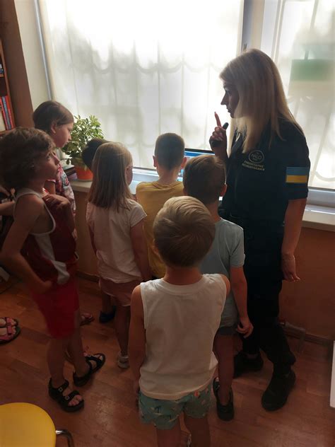 Ризики повязані з вибухонебезпечними предметами Фахівці з інформування Міжнародної гуманітарної