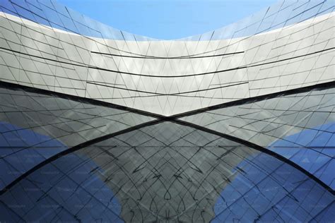 디지털로 렌더링된 미래 건축 배경 사진 Unsplash의 금속 지붕 이미지