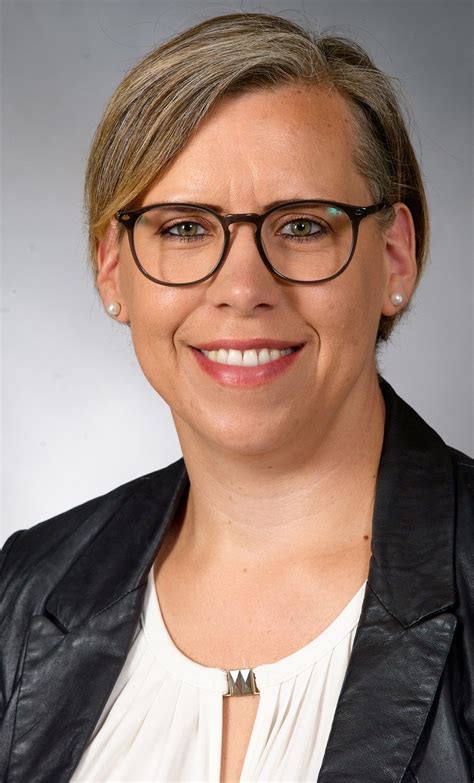 Kære Netværk Jeg Skal I Praktik Jeg Søger I Forbindelse Med Min Uddannelse Til