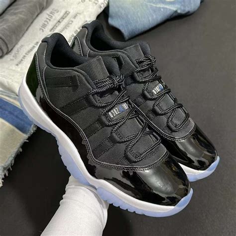 Air Jordan 11 Low Space Jam Fv5104 004