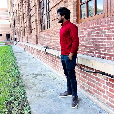 Vishal Mourya (@_mourya_jii_) • Threads, Say more