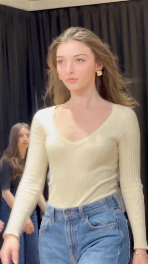 გოგონებო და ბიჭებო 19 მაისს 3 საათზე ზურაბ ანჯაფარიძის 4 ნომერში გრანდიოზული ქასთინგი ჩატარდება