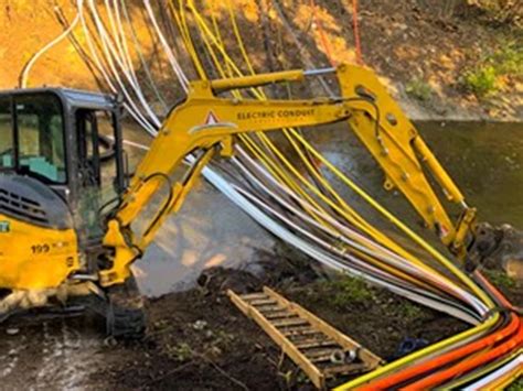 Hdd Pulls Back 26 Ducts Electric Conduit Construction