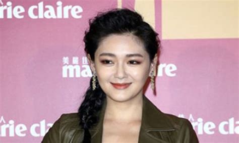 Wang Xiaofei Rumored To Help Dee Hsu At Della Dings Funeral Xiao S “intolerable Lies” Red