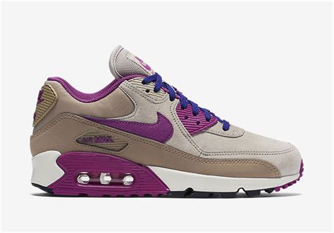 Nike Womens Air Max 90 Premium Lilac