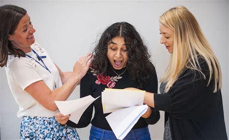 The GCSE Grading System Has Completely Changed And It S Confusing Marie Claire UK