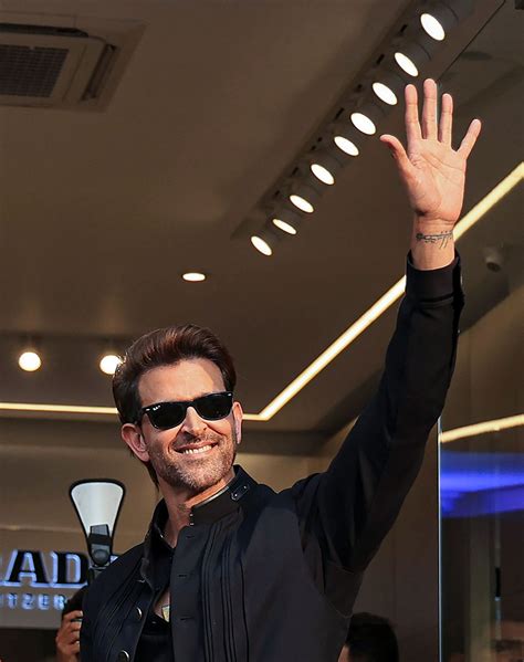 Hrithik Roshan Receives Global Achievement Award At Joy Awards 2025