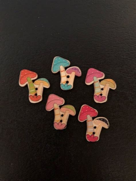 5 Random Mix Mushroom Buttons Mushroom Button Cute Buttons Craft