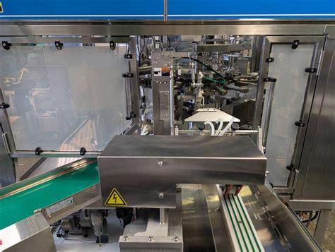 東洋自動機 株 自動充填包装機 Tt 8d R 株式会社ヨシダ