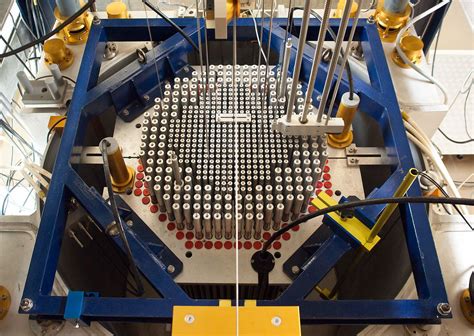Réacteur Nucléaire — Wikipédia Réacteur Nucléaire Wikipédia