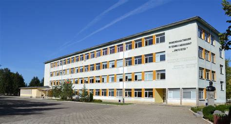 Започна приемът на ученици в Viii клас