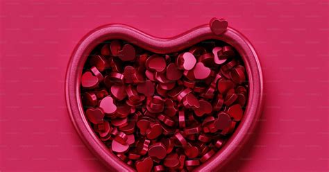 붉은 색종이로 채워진 하트 모양의 용기 사진 Unsplash의 벽지 이미지