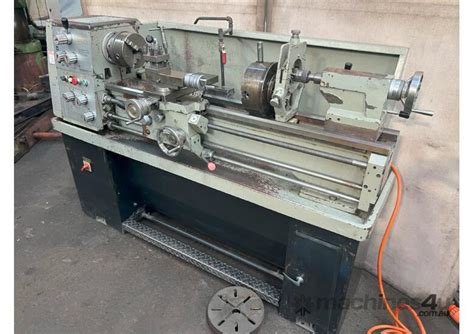 Used Dashin Dashin Prince 330mm Swing X 1000mm Centres Gap Bed Lathe