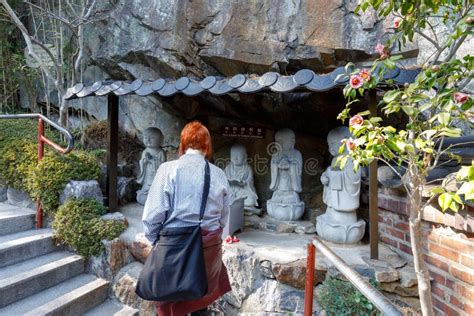 Tempio Della Spiaggia Di Yonggungsa Di Haedong A Busan Fotografia Editoriale Immagine Di