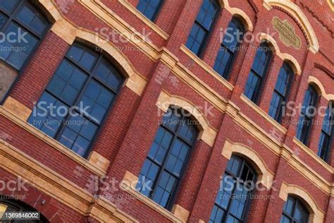 미국 사우스캐롤라이나 주 찰스턴 다운타운의 프렌치 쿼터의 건축 상세 정보 0명에 대한 스톡 사진 및 기타 이미지 Istock