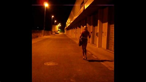 Dumme Sissy Hure auf der Straße xHamster
