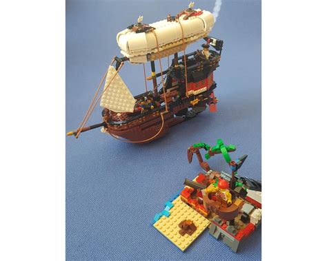 Lego Moc Pirate Air Caravel 31109 Alternate Build By Macharius Rebrickable Build With Lego