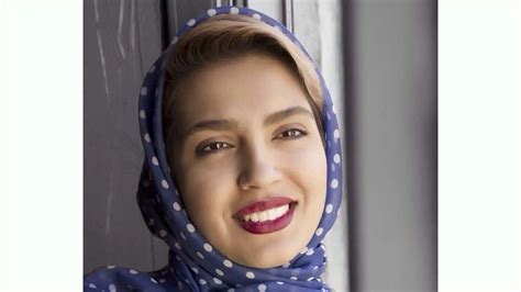 عجیب ترین حجاب مونا کرمی عکس خانم بازیگر در کنفرانس خبری