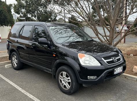 Thinking about buying a 2002 Honda CRV Sport, servicing advice? : r/crv
