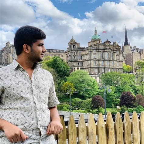 Varatharaj Varatharaj06 • Threads Say More