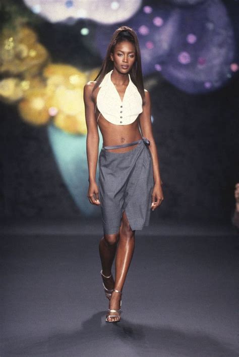 High Fashion Runway Wallpaper