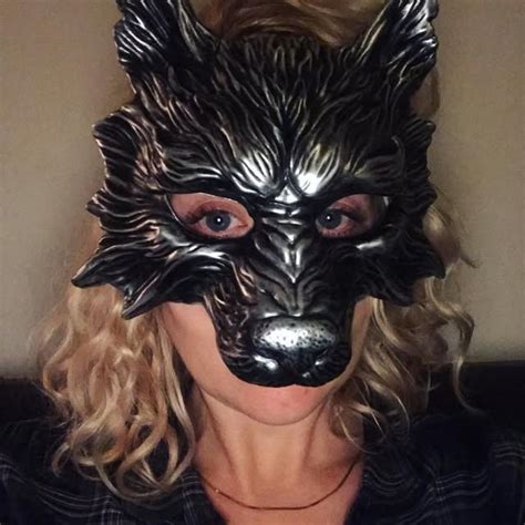 Holly Pester Hollypest • Threads Say More