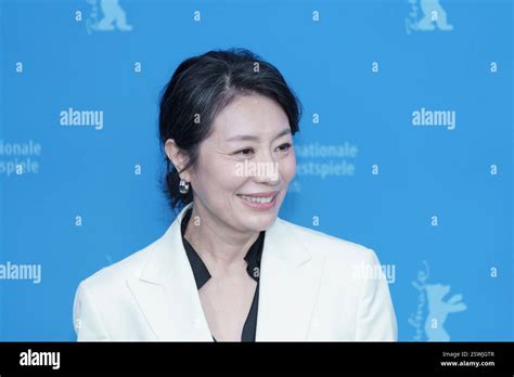 Ha Seong Guk Kang Soyi Hong Sang Soo Yun Hee Cho And Kwon Hae Hyo Pose At The Geu Jayeoni