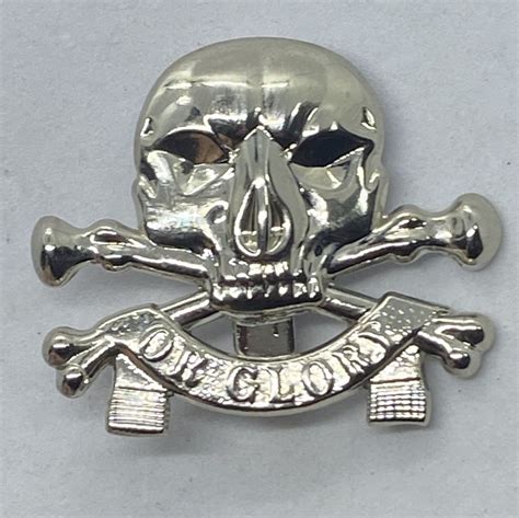 17th Lancers Cap Badge Elite Medals