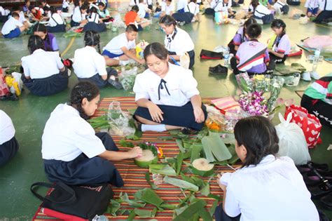 โรงเรียนลาซาล คณะผู้บริหาร ครู และนักเรียน