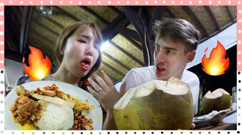 불닭보다 훨씬 매워서 죽을뻔한 인도네시아 치킨라이스나시아얌 Youtube