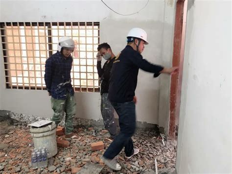 បោះបង់ប្រាក់ខែជិត ៥ពាន់ដុល្លារក្នុងមួយខែ លោក តុង សៀកអាន បែជារត់មករកសុីកើបសំរាម