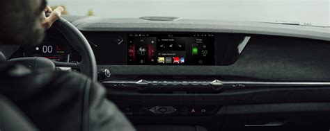 DS PERFORMANCE LINE Un estilo refinado y magnético