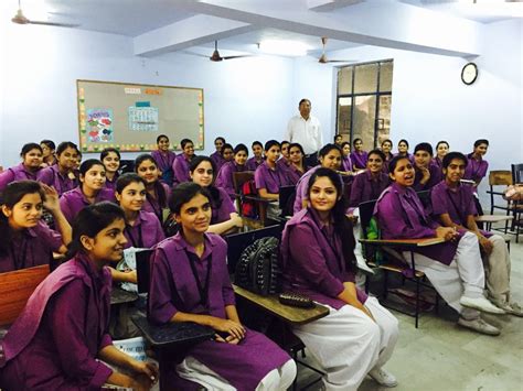 Queen Marys School Tis Hazari Admissions Fees And Reviews