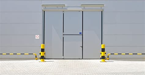 Comparing Racking Guard Rails Versus Safety Bollards