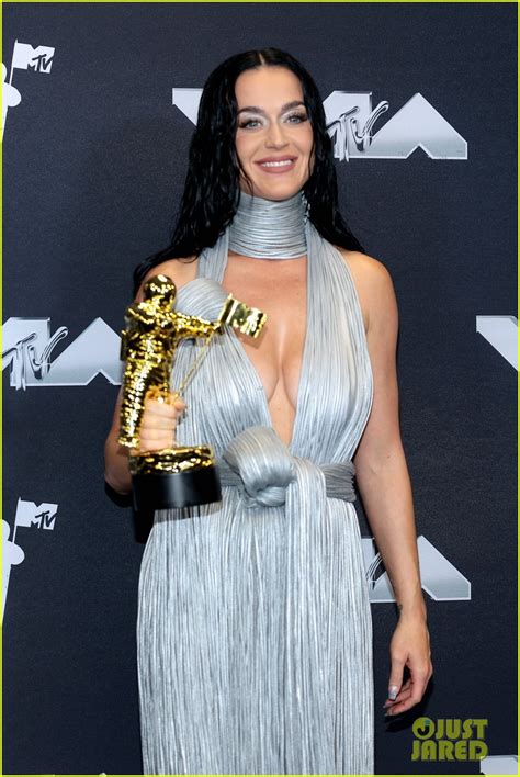 Katy Perry 2024 Grammys Dress