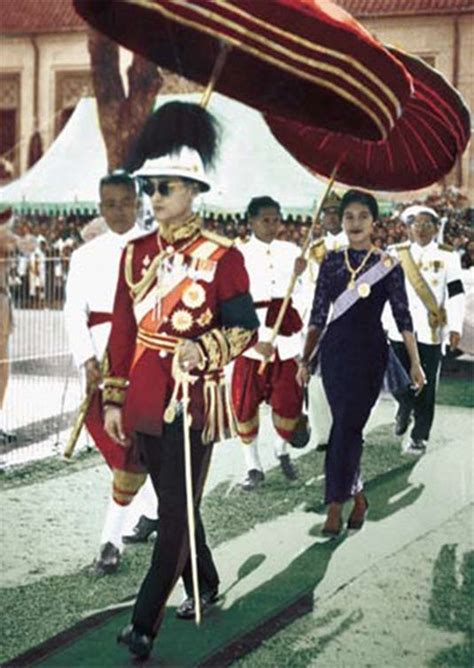 รวมภาพในหลวง ภูมิพล ภาพรัชกาลที่ 9 ภาพพระราชินี สมเด็จพระเทพ สมเด็จพระบรม ดาวน์โหลดฟรี ภาพในหลวง