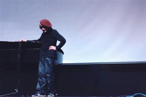 Композитор Олег Каравайчук бесплатно выступит на открытии киноклуба на «Лендоке «Бумага