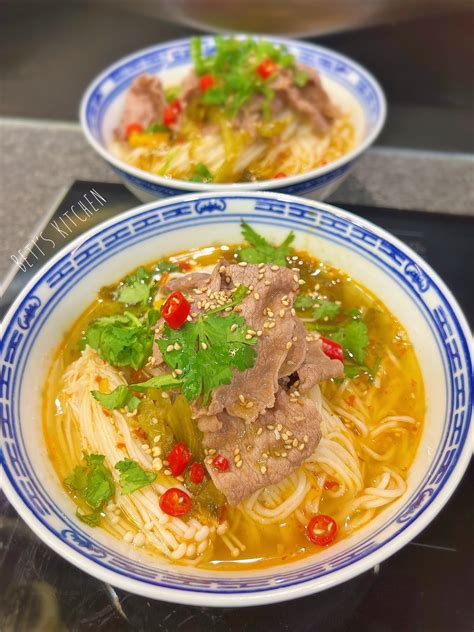 金湯酸菜牛肉麵 中式食譜 Betis Kitchen 簡易食譜分享