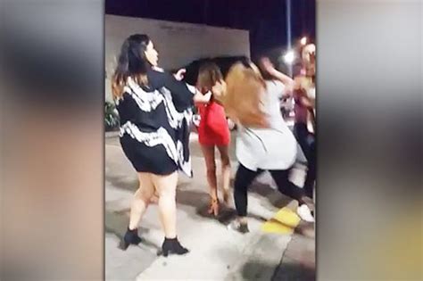 Furious Girls Pull Each Others Hair In Violent Street Catfight On