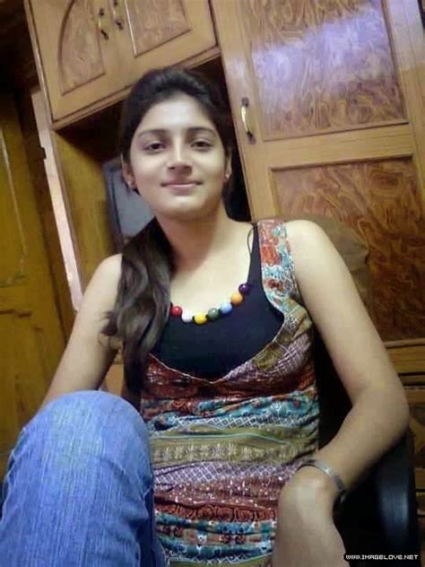 Camelfur9 Pakistani Romantic Girl