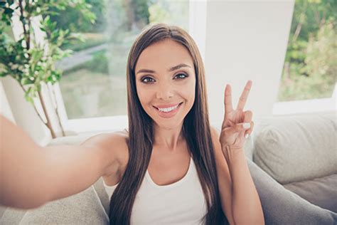 Live Random Video Chat With Beautiful Girls Mirami